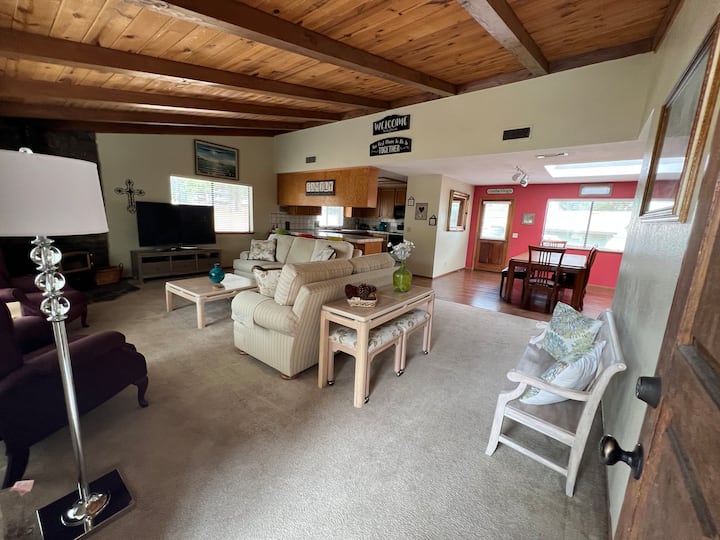 Club House! New Appliances And Newly Refurnished - Groveland, CA