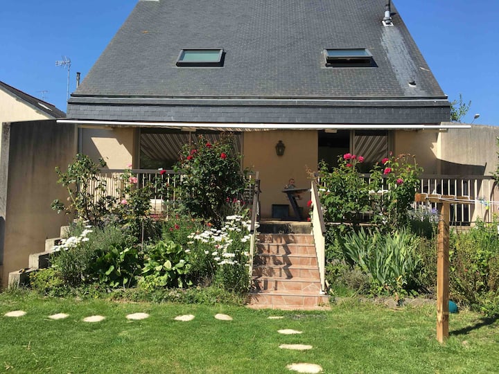 Maison Centrale, 200m2 Chambres Climatisées. - Rennes