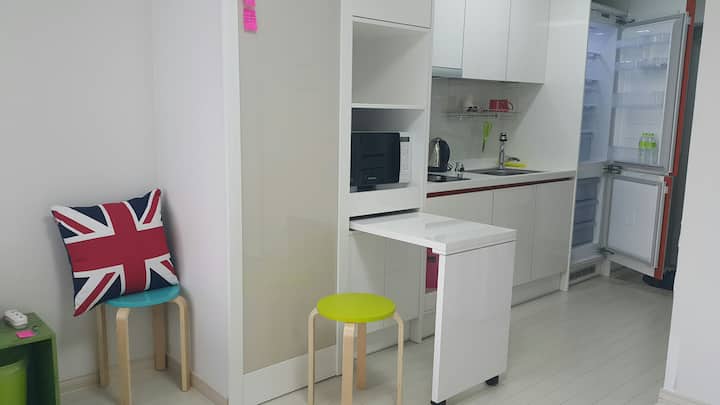 Fully Furnished Studio At Subway St. 1 Min. - Daegu