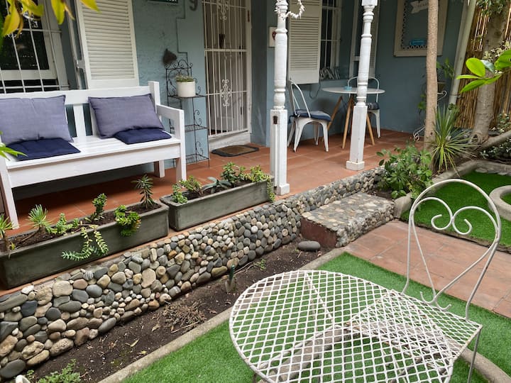 Enchanting Charming Cuddy - Camps Bay