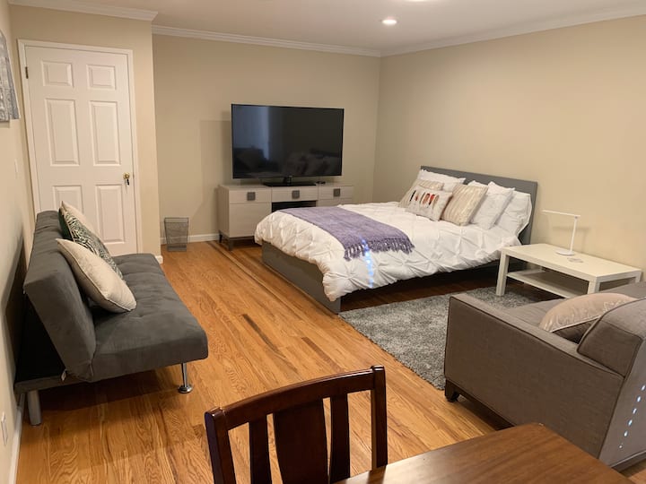Large Room With Private Bath -- 10 Min To G00gle - Mountain View, CA