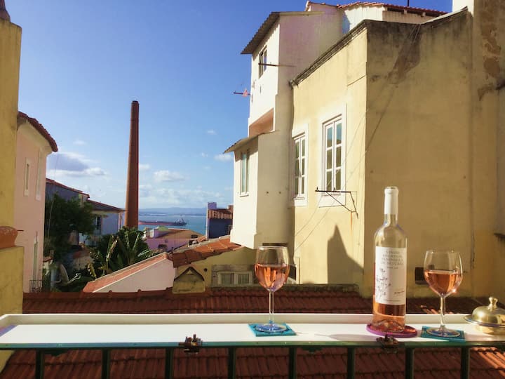 Alfama Appartement Climatisé Joli Vue Sur Le Tage - Alfama