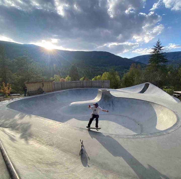 Driftopia Inn - Castlegar