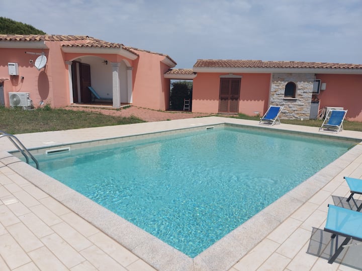 Villino Vista Mare Con Piscina In Comune - San Teodoro