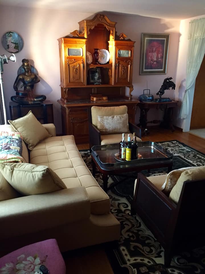 Excellent Location For Entire La - Monrovia, CA