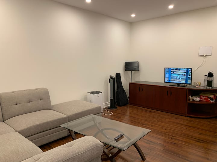 Newly Renovated 900s.f. Basement Suite - Mississauga