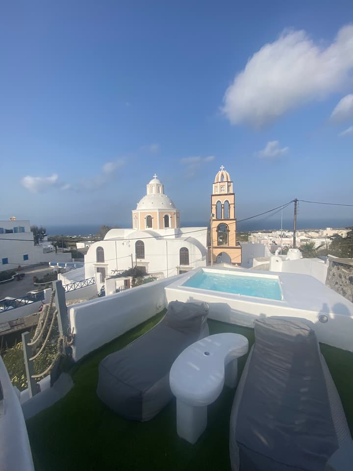 “Evnoikon”- Jacuzzi Cave House 5min From Fira - Santorini