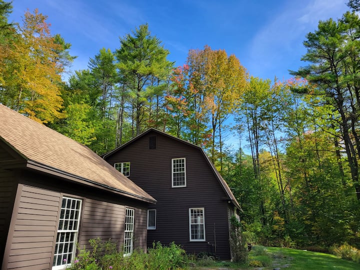 Warner's Farmhouse In The Hills Of Quechee - Quechee, VT