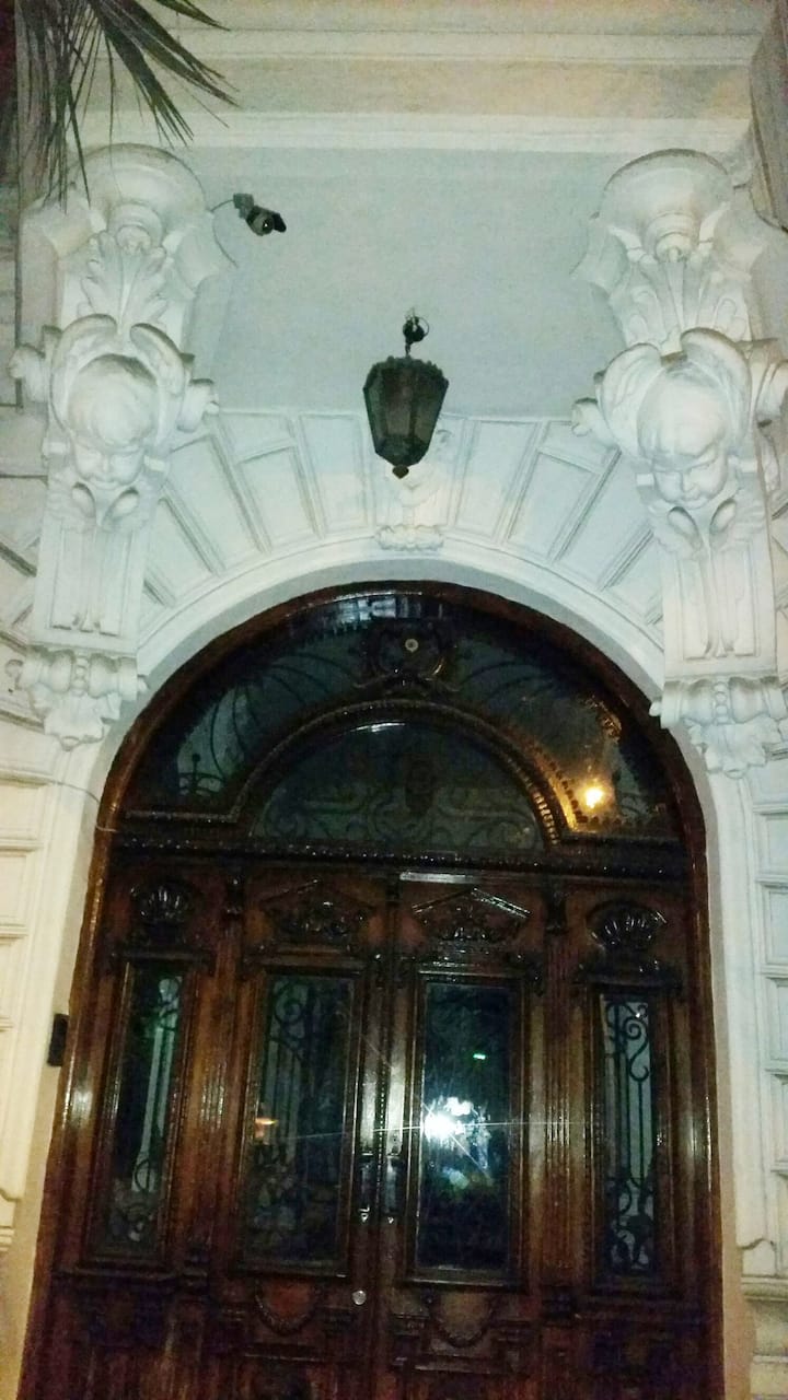 Уютная квартира в центре города - Batumi