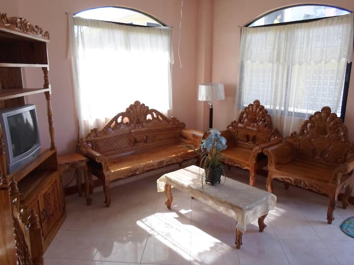 2 Bedroom Family Room - Gubat