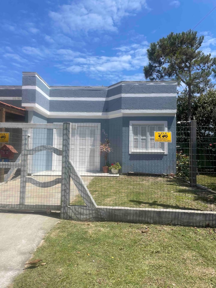 Casa Em Nova Tramandaí Onde Seu Pet é Bem Vindo - Tramandaí
