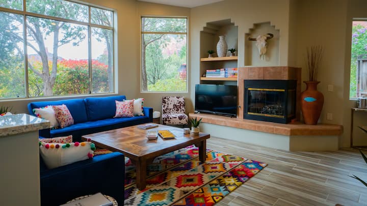 Red Rock Retreat: Central Location & Epic Views - Sedona, AZ