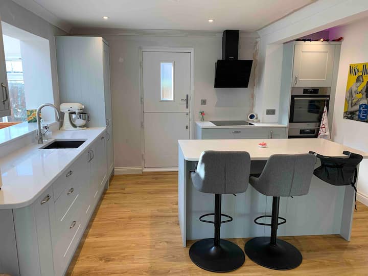 Acer House-comfy, Spacious With Garden And Parking - Exeter