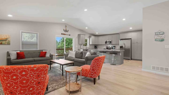Island Park Loft "North"- 2 Blocks From Pm Park - Clear Lake, IA