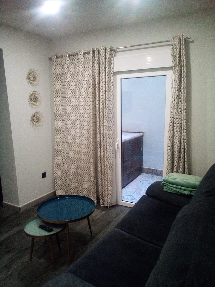 Precioso Apartamento Con Patio En El Barrio De Salamanca - Madrid