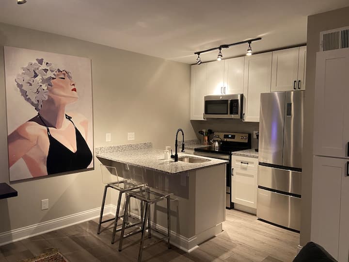 30 Day Minimum By Hospitals/uc! W/parking - Cincinnati, OH