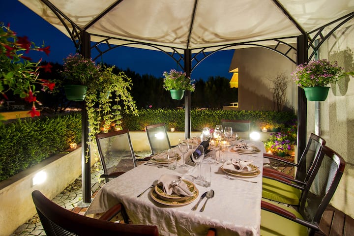 Luxury Apartment With Sea View On The Beach - Split