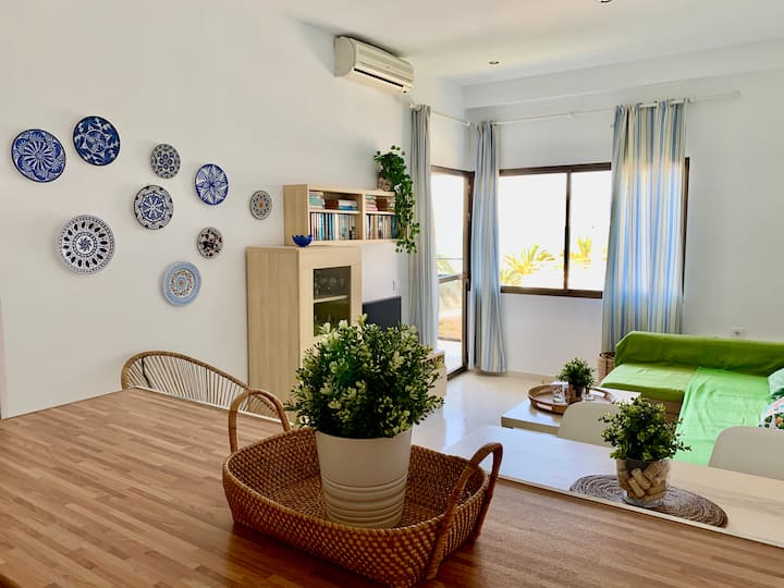 Skol 336 Beachfront Central With Views And Wifi - Marbella
