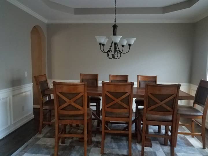R-e Perfect Location In Cartersville 5 Min To I-75 - Cartersville, GA