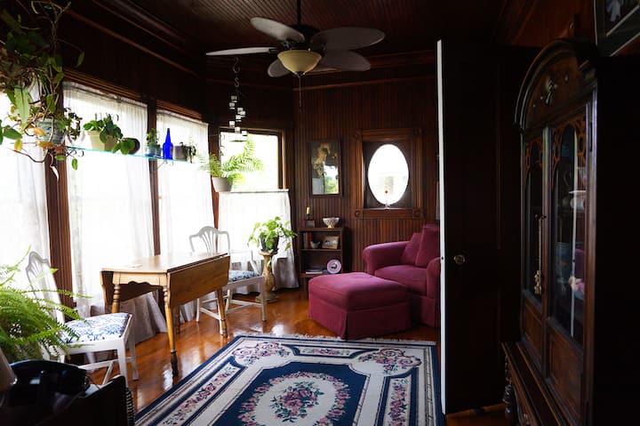 Charming Victorian House Close To Downtown - Fort Wayne, IN