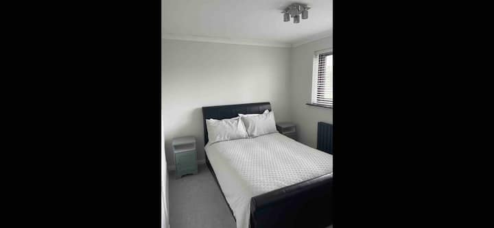 Private Bedroom - Basingstoke