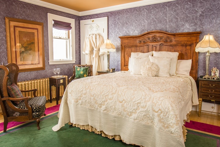 Immaculately Restored Mansion - Helena, MT