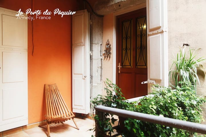 Annecy Vieille Ville  80 M Du Lac - Pâquier - Annecy