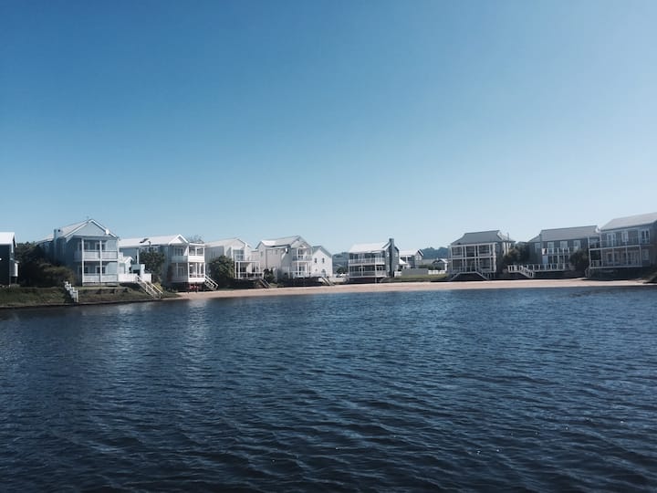 Cherry Blossom Cottage On Thesen Islands - Knysna