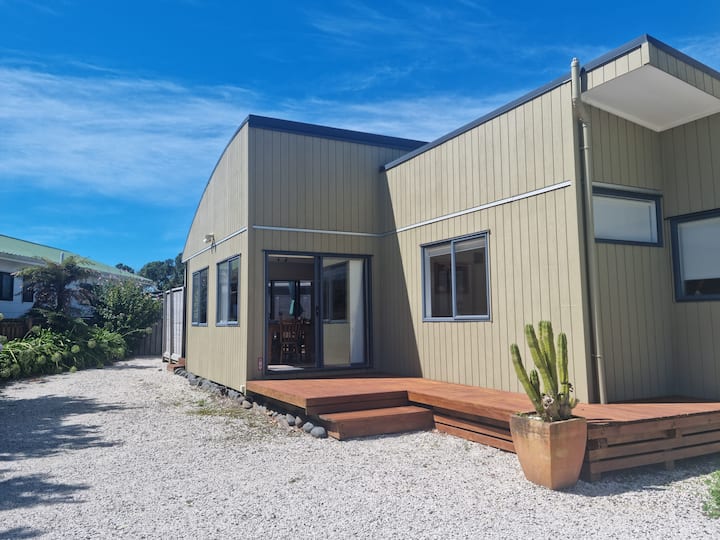 Wharekaho Coastal Holiday House And Guest House - 菲蒂昂格