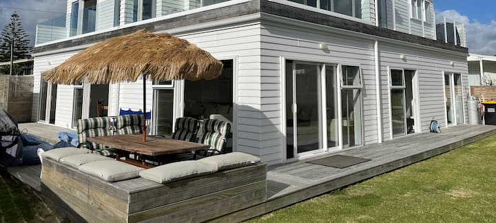 “Beach House In Paradise” - Whangamatā