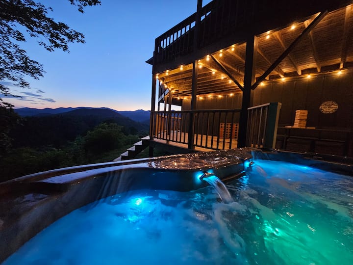 Top Of The Mountain Getaway With Extreme Views! - North Carolina