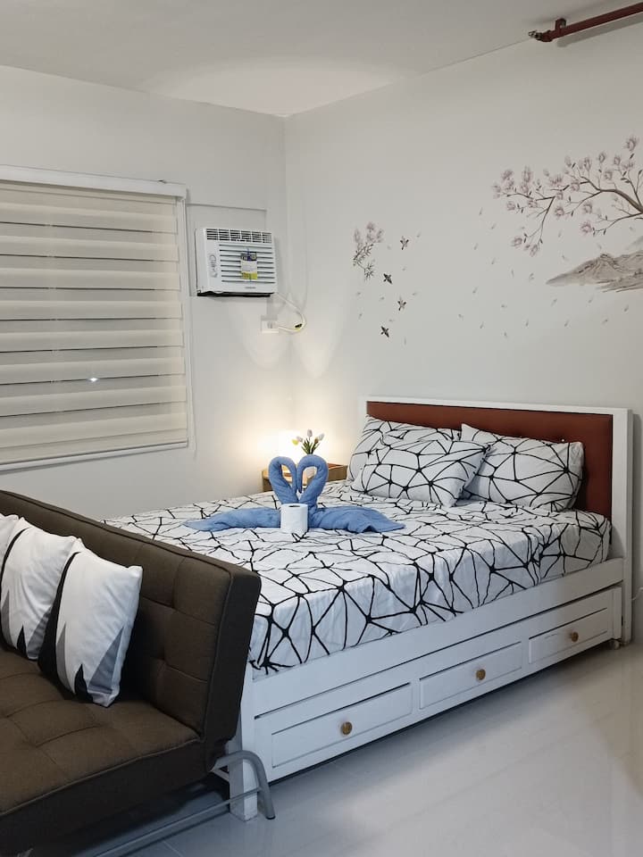 Spacious Staycation In The Heart Of Bacolod City - Bacolod