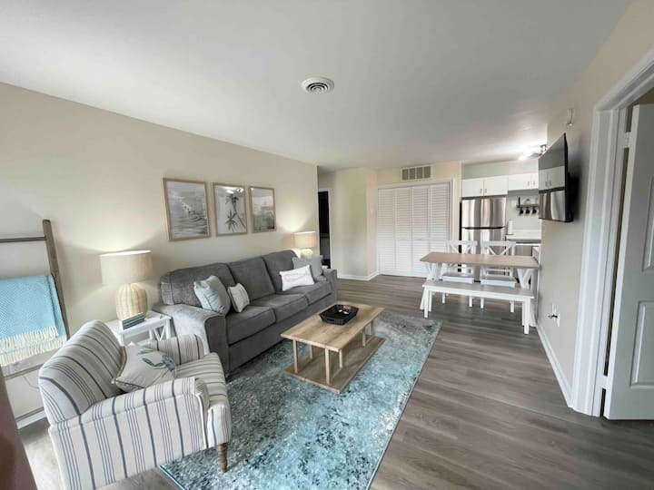 Lucky Seas - Newly Renovated Beach Retreat! - Ocean City, MD