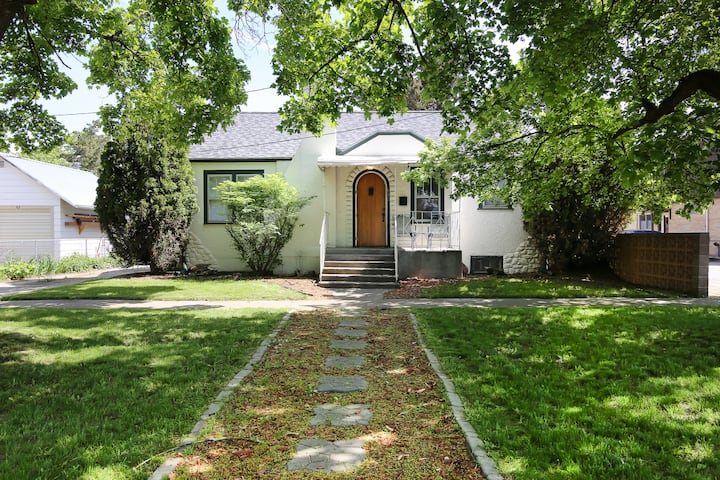 Charming Bungalow In Beautiful Missoula - Missoula, MT