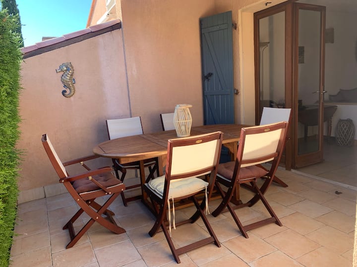 La Franqui Petite Maison Avec Terrasse Et Jardinet - Leucate