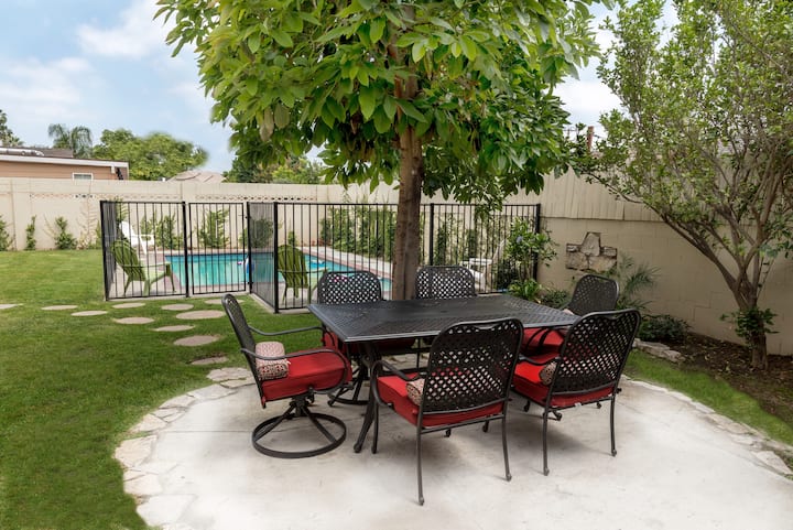 Magicwayvillas + Lionqueen+ Pool & Spa - Santa Ana, CA