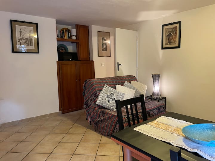 Lovely 1-bedroom Holiday Home With Patio - Alghero