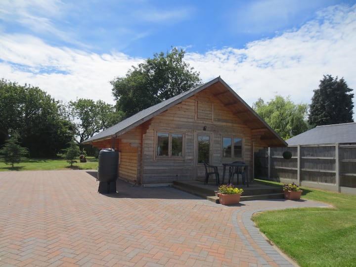 Cosy Log Cabin With Free Parking. - Canterbury
