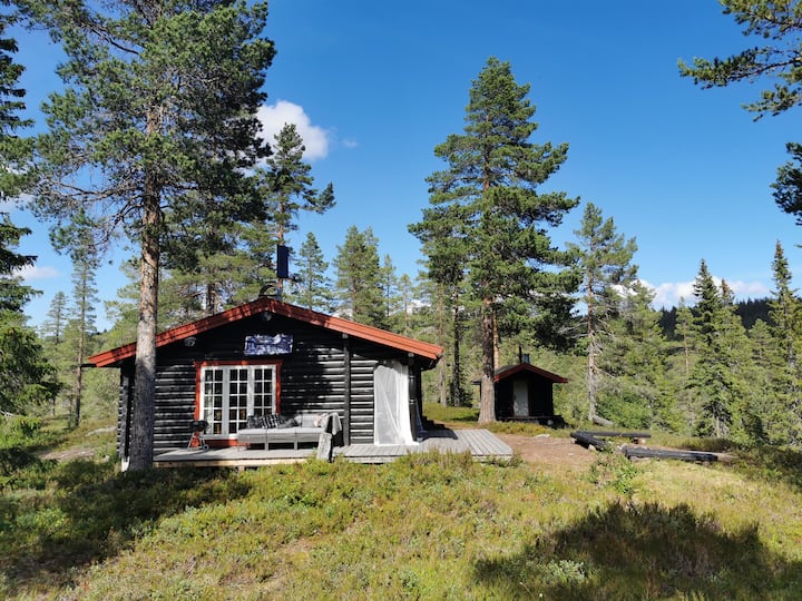 Hytte På Blefjell, Usjenert Beliggende Ved Tjern - Norway