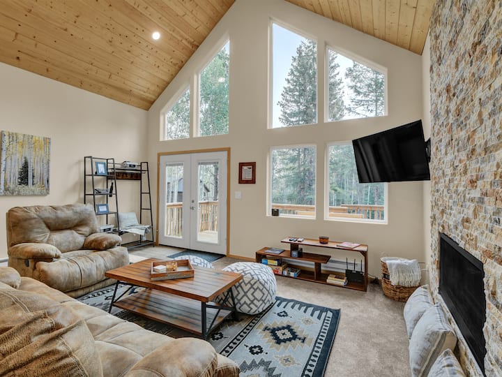 Aspen Grove Chalet - Colorado Living Dream - Woodland Park, CO