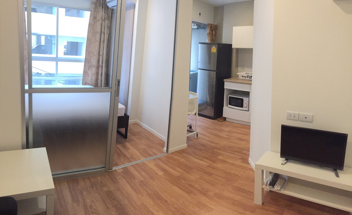 1minute MRT station/Next Station BTS Asok/個室4f1 - Condominiums for Rent ...