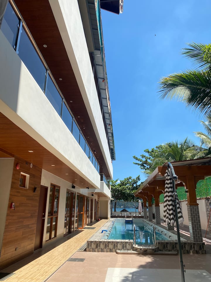 Charming Bed & Breakfast  Resort With Pool&jacuzzi - Morong