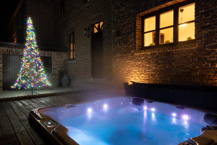 Gezellige Vakantiewoning Met Jacuzzi - Riemst