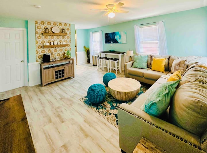 Newly Renovated Beach House 3 Bdr, 1 Blk To Beach - Brigantine, NJ
