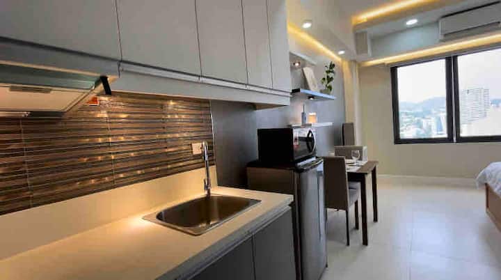 Premier Ii  Studio Room At The Baseline Premier - Cebu City