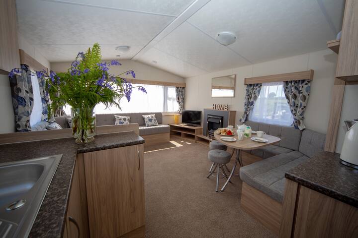 "Holly" A Beach And Country Retreat Near Looe - Looe