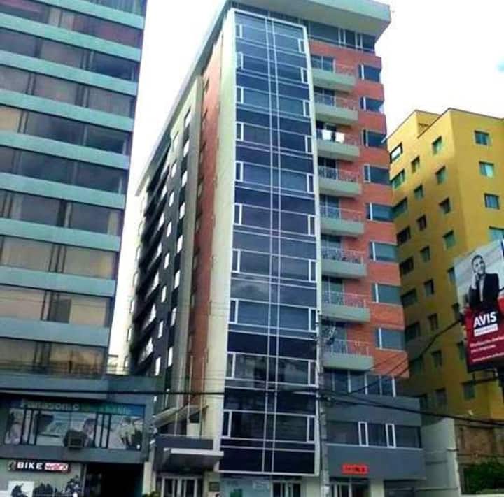 Suite Ubicada En El Mejor Sector De Quito. - Quito
