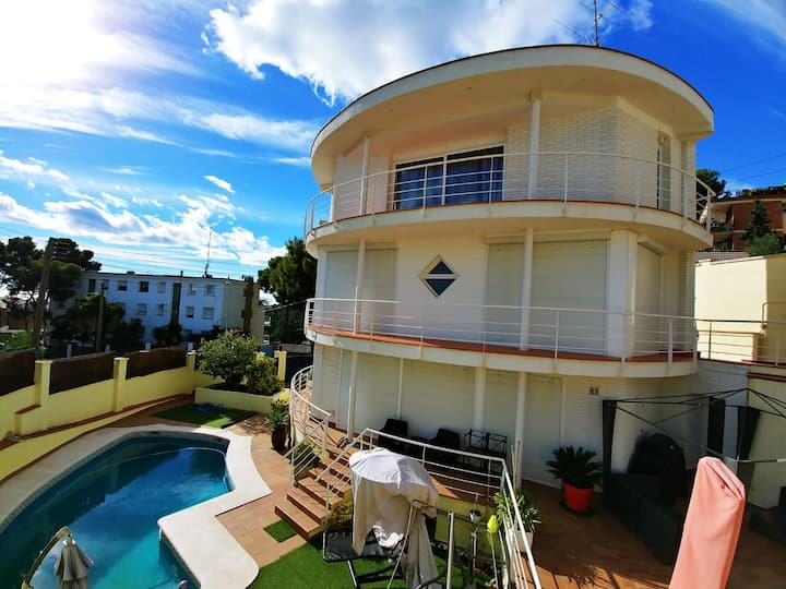 Casa Con Vistas Al Mar - Castelldefels