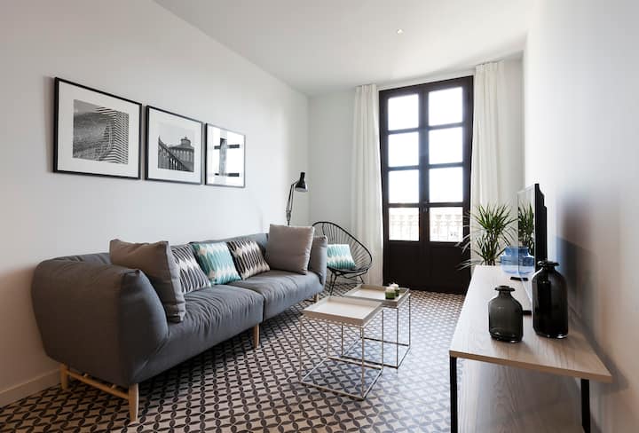 Near The Beach, Pool, 3-bedroom, 2-bathroom, Ac - Badalona