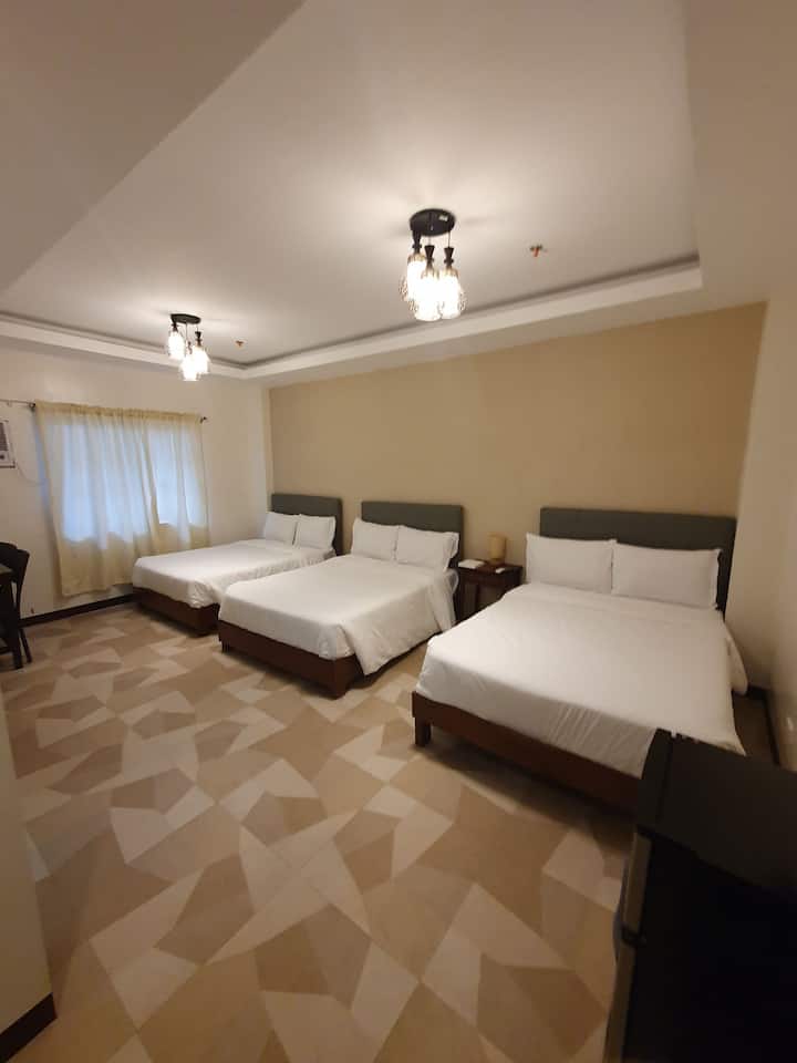 3 Queen Bed Family Room - Ormoc